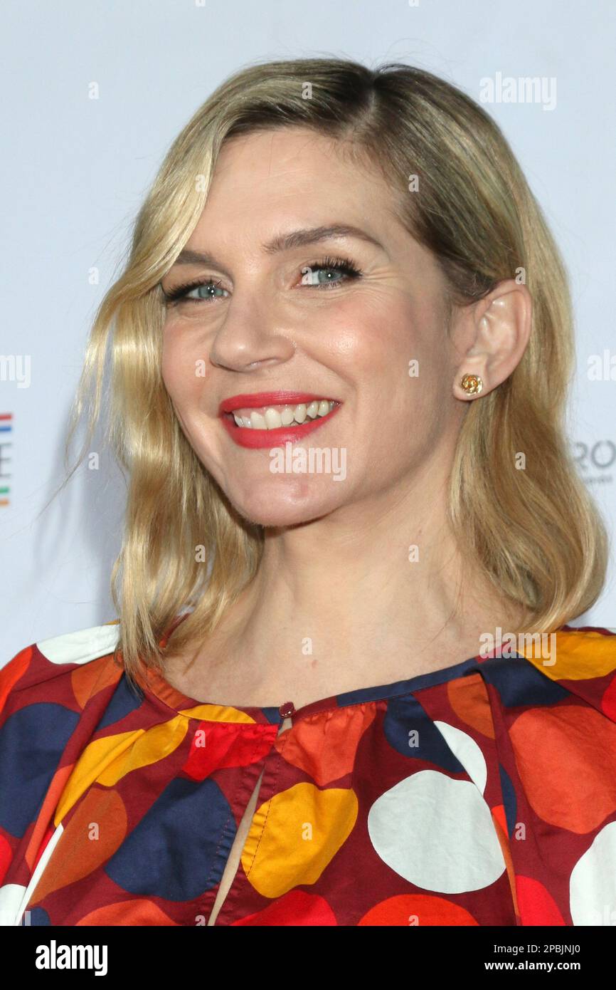 LOS ANGELES - MAR 9: Rhea Seehorn at the 17th Annual Oscar Wilde Awards ...