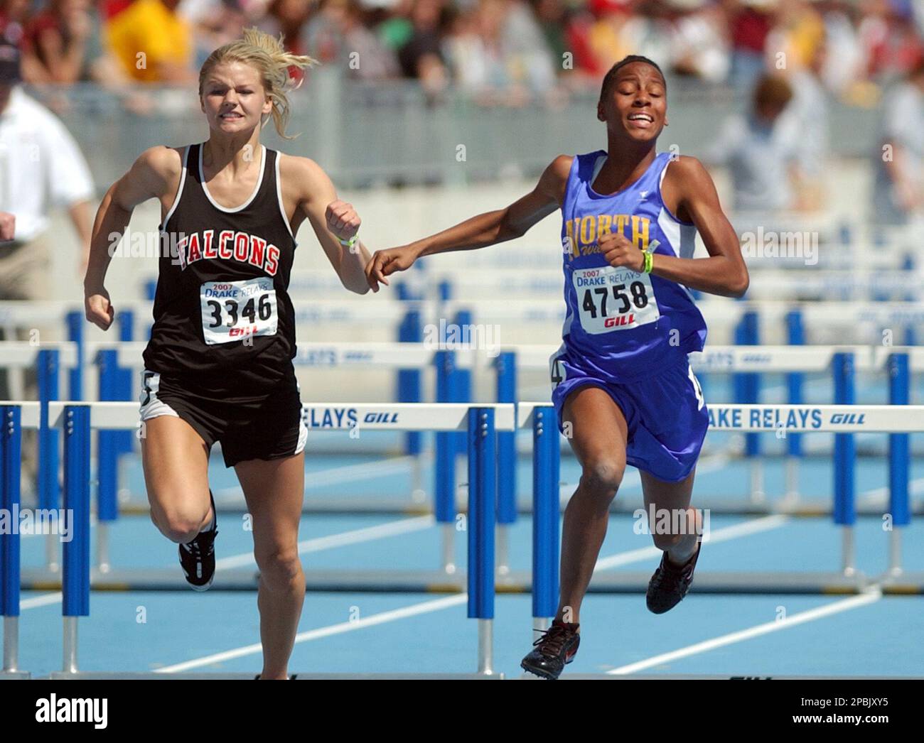 Davenport North's A.G. Bradford edges out Aplington-Parkersburg's ...