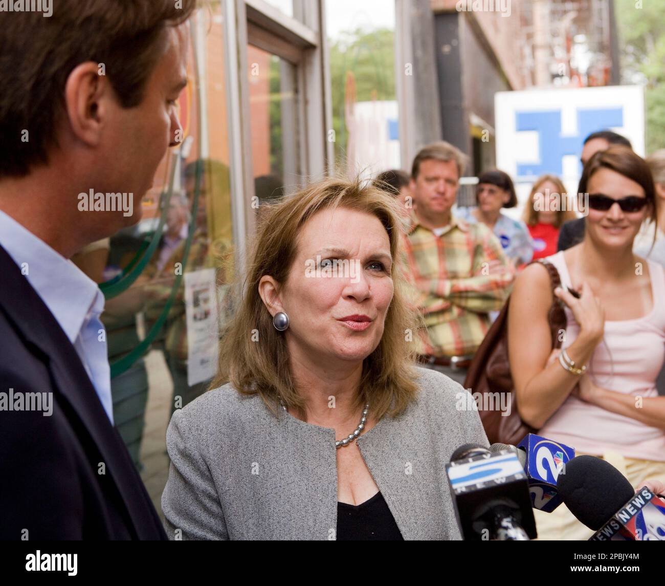 Democratic presidential hopeful, John Edwards, left, his wife ...