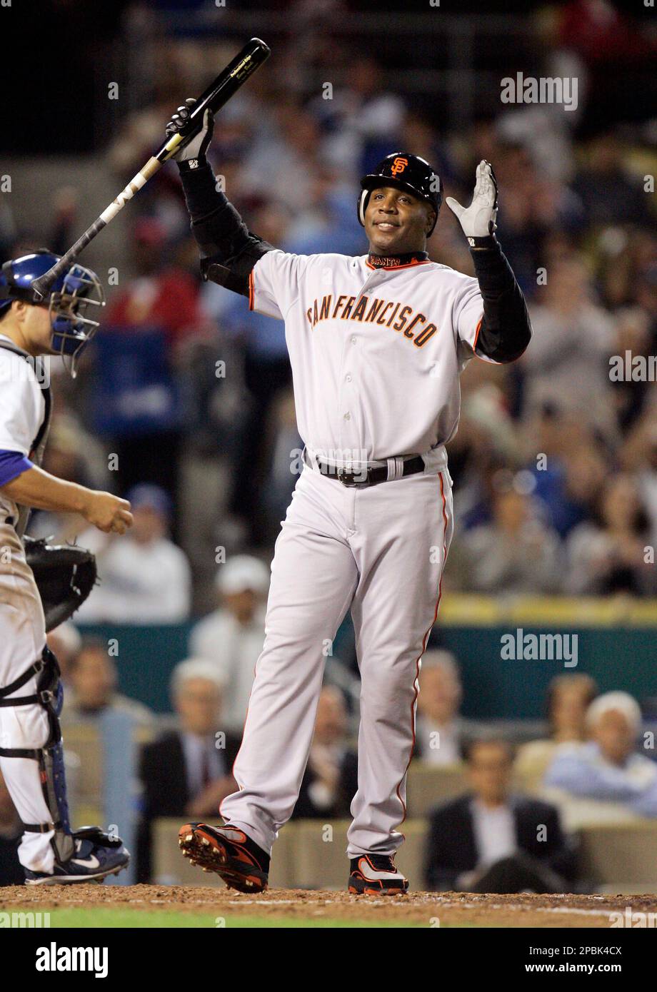 San Francisco Giants' Barry Bonds reacts to striking out as Los Angeles ...
