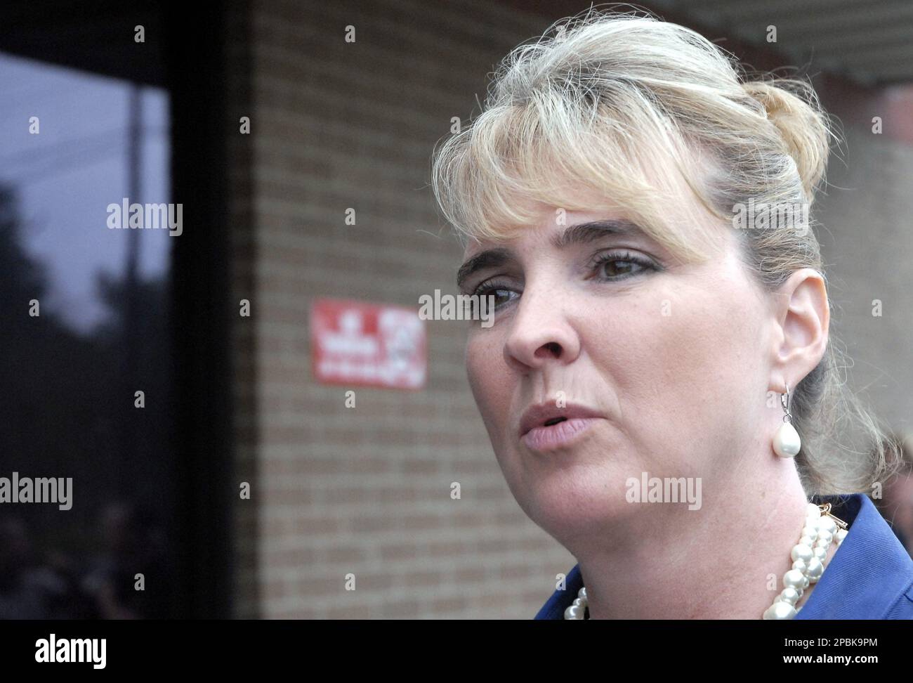 Lonoke County Prosecutor Lona McCastlain speaks to the media after ...