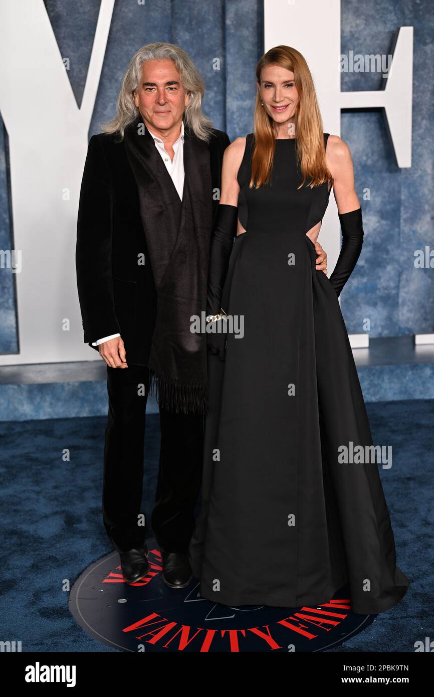 Kelly Lynch and Mitch Glazer attending the Vanity Fair Oscar Party held ...