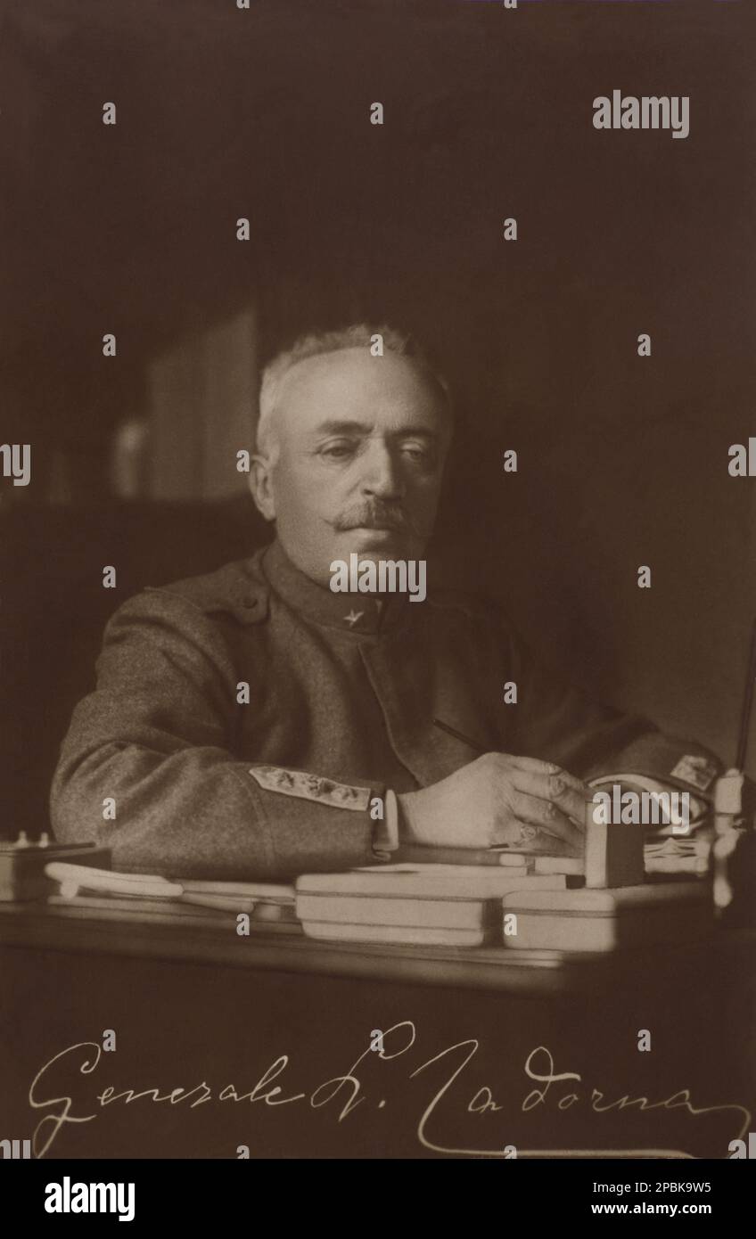 1918 ca : The italian Generale and a Marshal of Italy Count LUIGI ...
