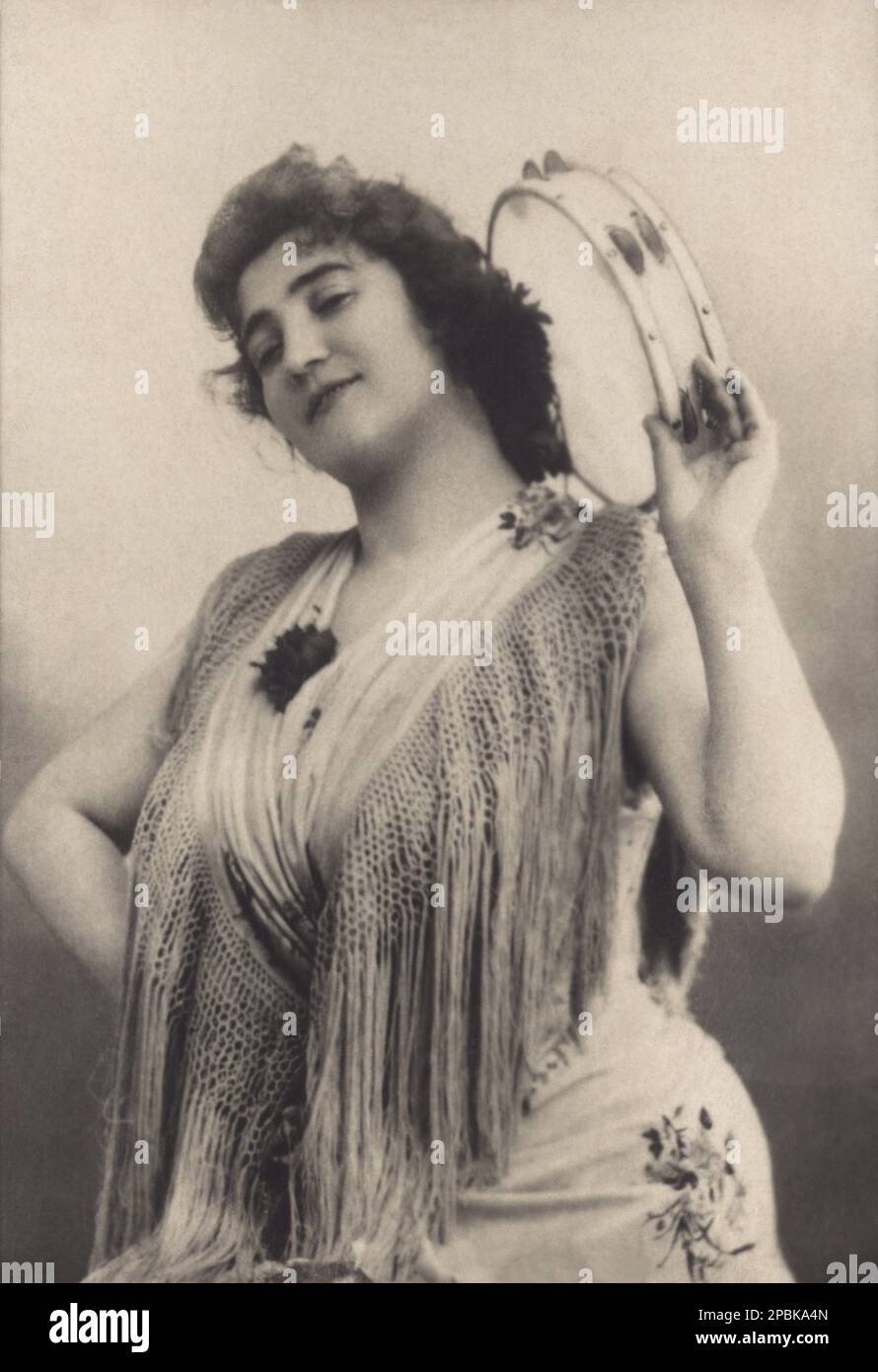 1892 ca, Paris , FRANCE : The celebrated french singer soprano Emma ...