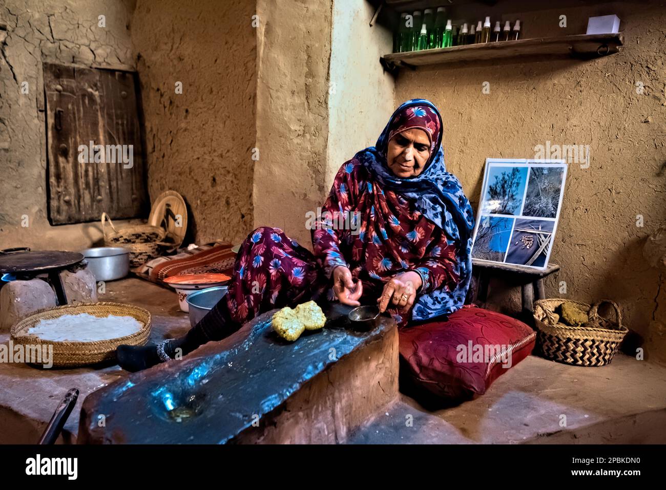 Making moringa oil, Bait al Safah, Al Hamra, Oman Stock Photo - Alamy