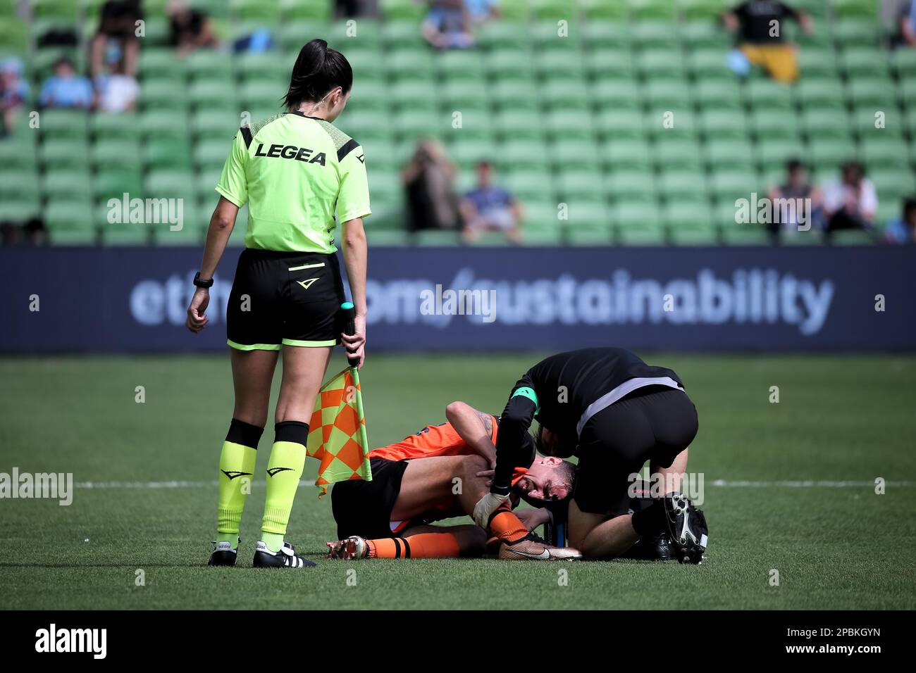 Australian professional football player hi-res stock photography and ...