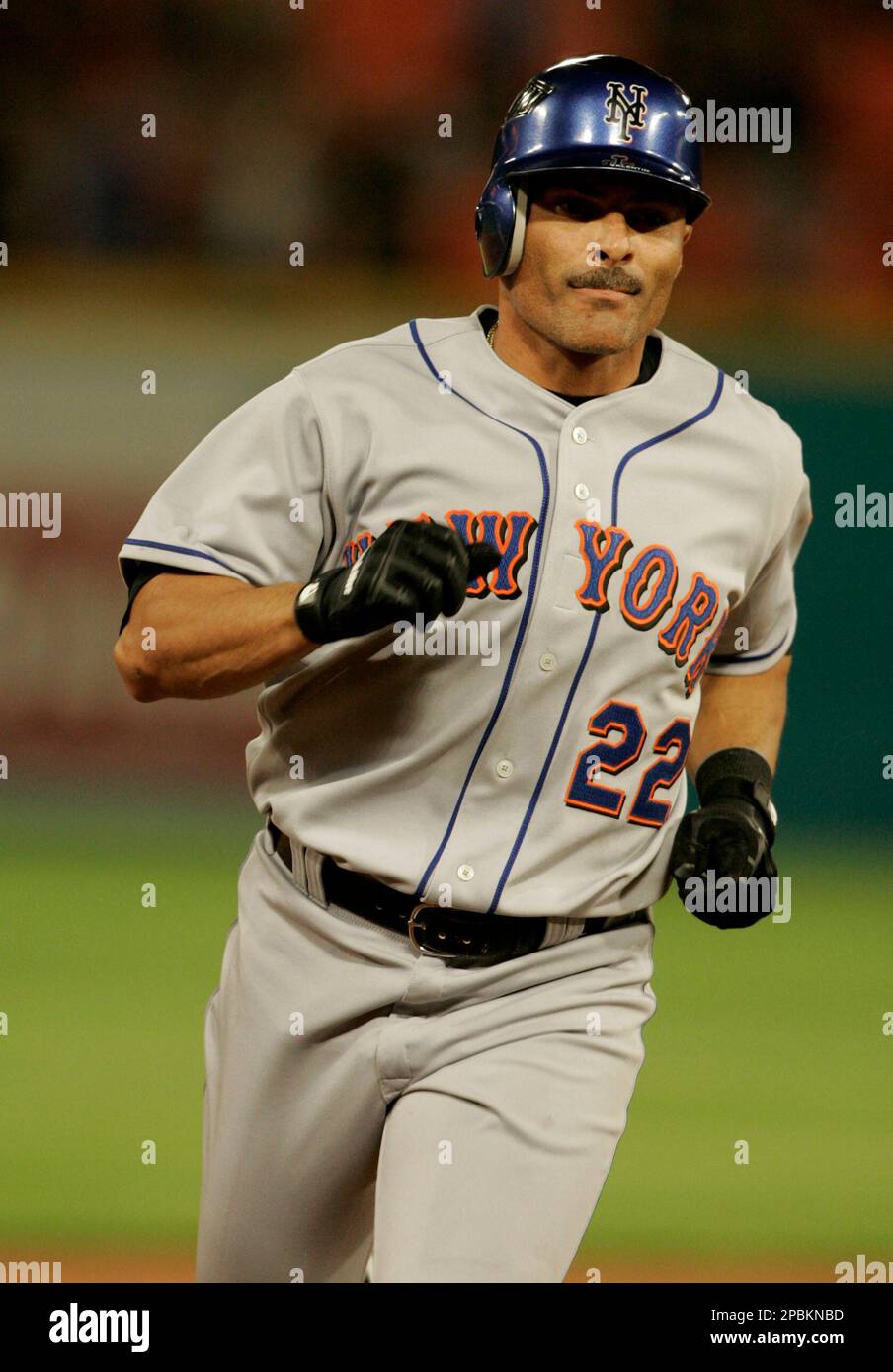 New York Mets second baseman Jose Valentin runs the bases after hitting ...