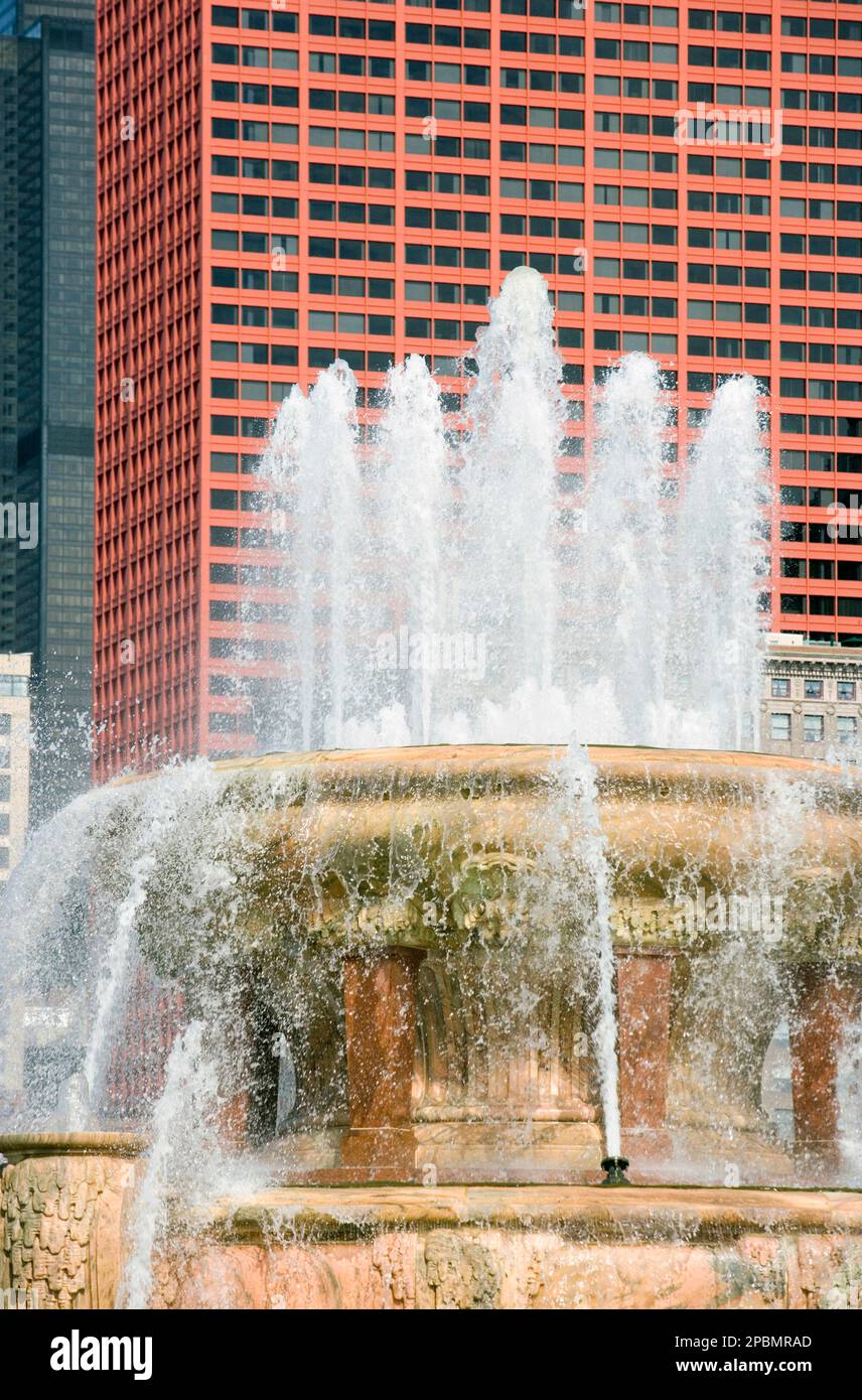 BUCKINGHAM FOUNTAIN (©EDWARD BENNETT / MARCEL LOYAU 1927) GRANT PARK ...