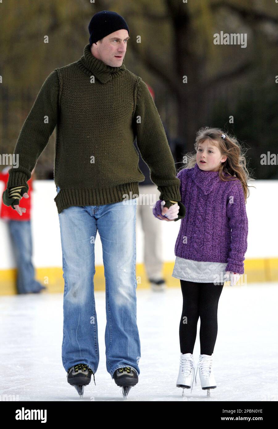 Actor Christopher Meloni skates with his daughter Sophia during Figure ...