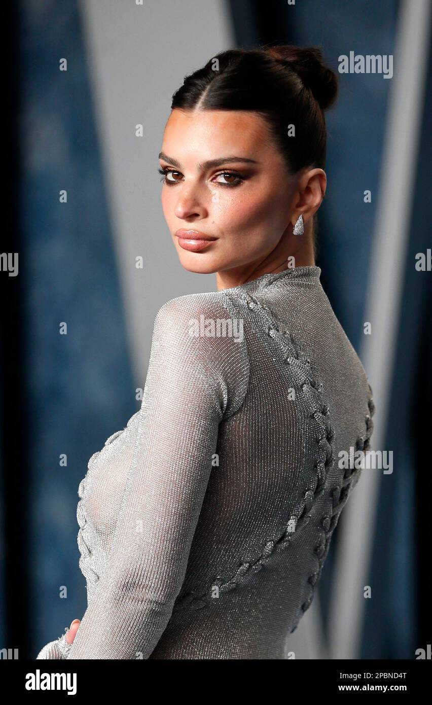 Emily ratajkowski oscars hi-res stock photography and images - Alamy