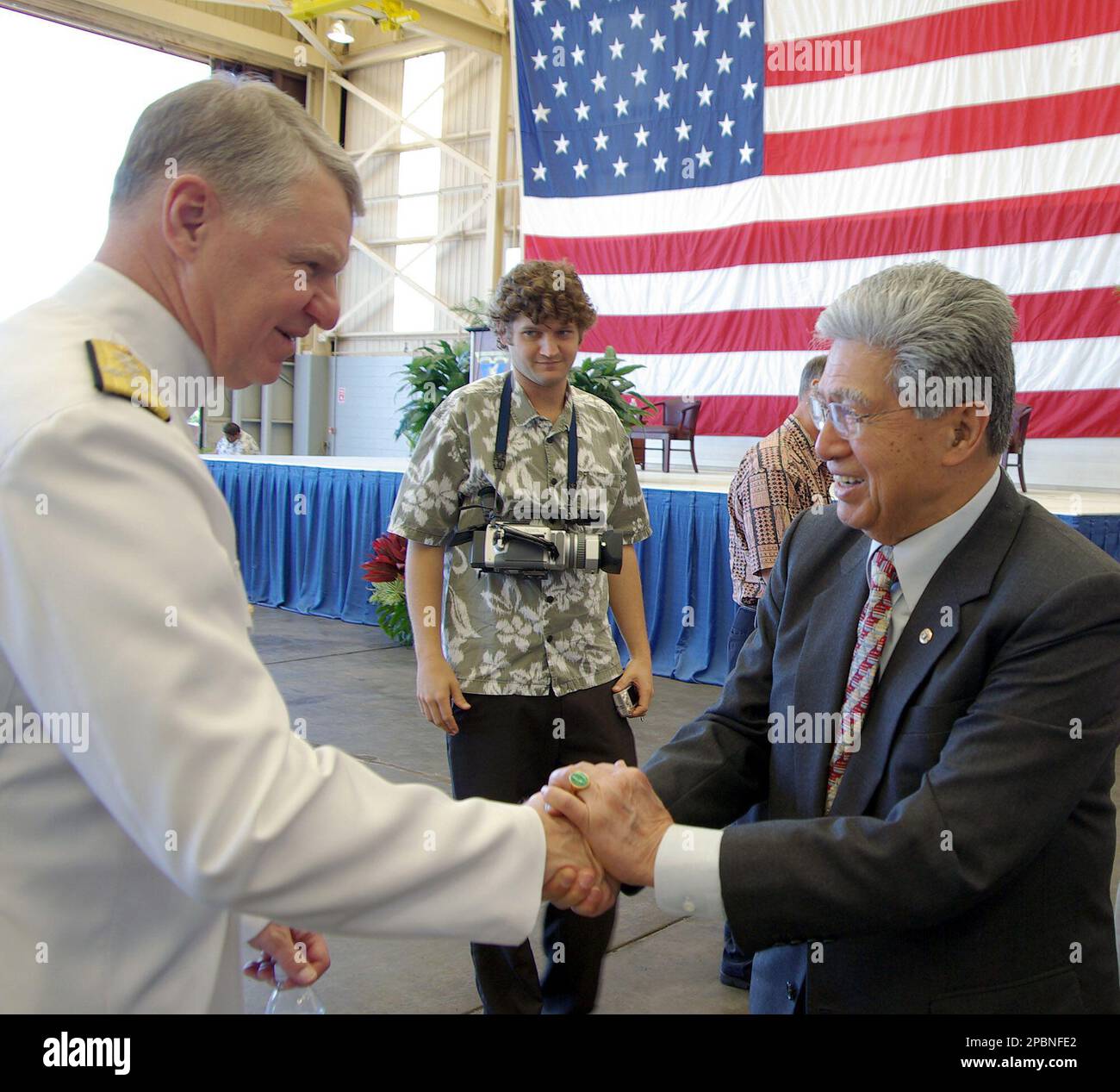 Navy Admiral Gary Roughead, Commander, U.S. Pacific Fleet, left, greets ...