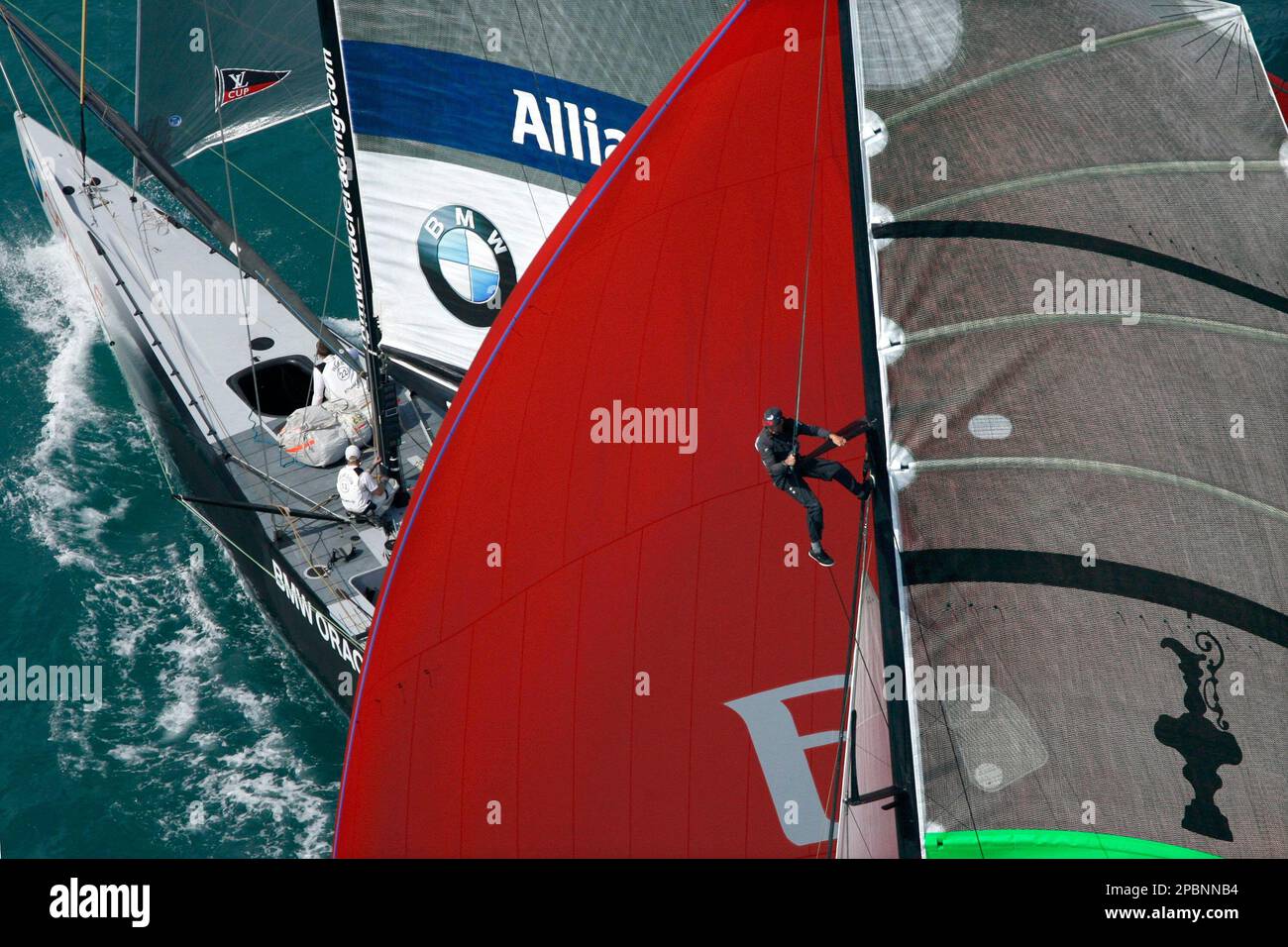 US's challenger yacht BMW Oracle Racing, USA 87, left, and New Zealand ...