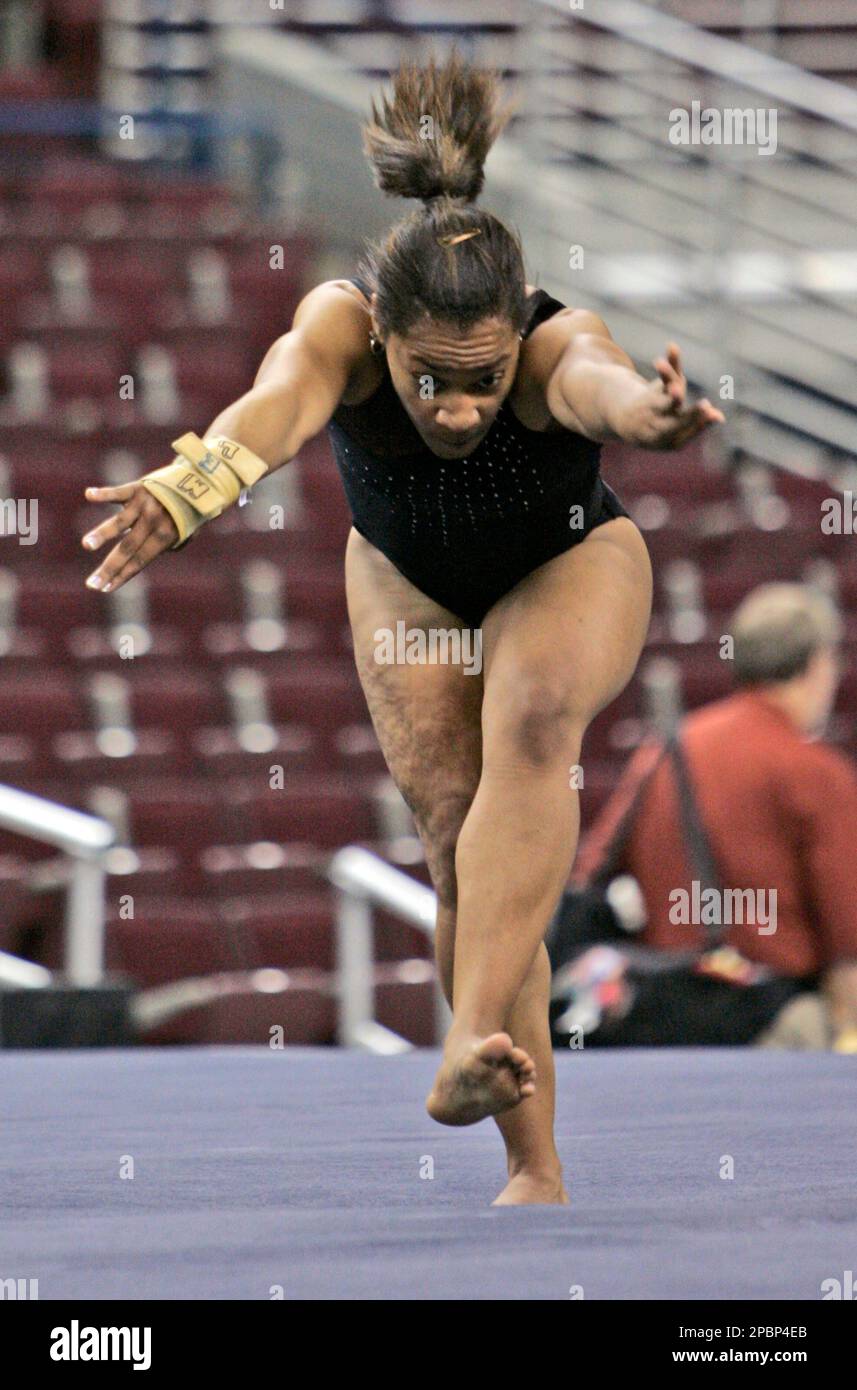 Florida's Melanie Sinclair practices the floor exercise at the ...