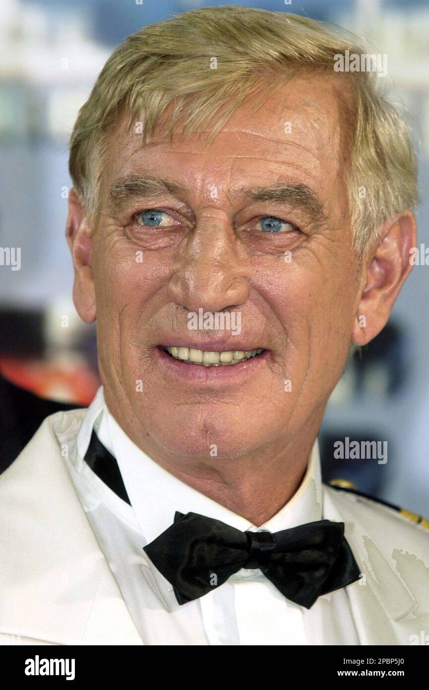 ** ARCHIV ** Schauspieler Siegfried Rauch, der in der ZDF Serie "Das ...