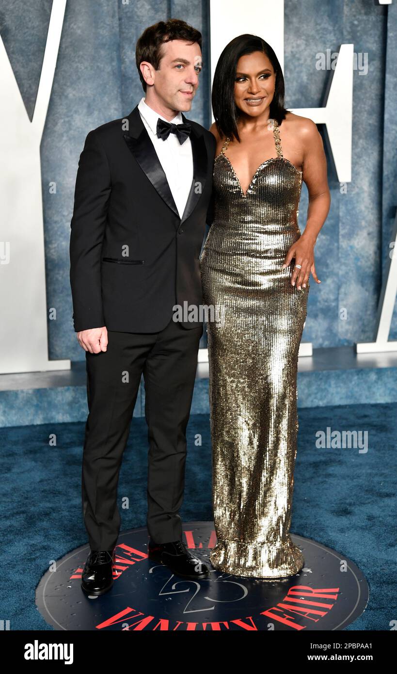 B. J. Novak, left, and Mindy Kaling arrive at the Vanity Fair Oscar ...