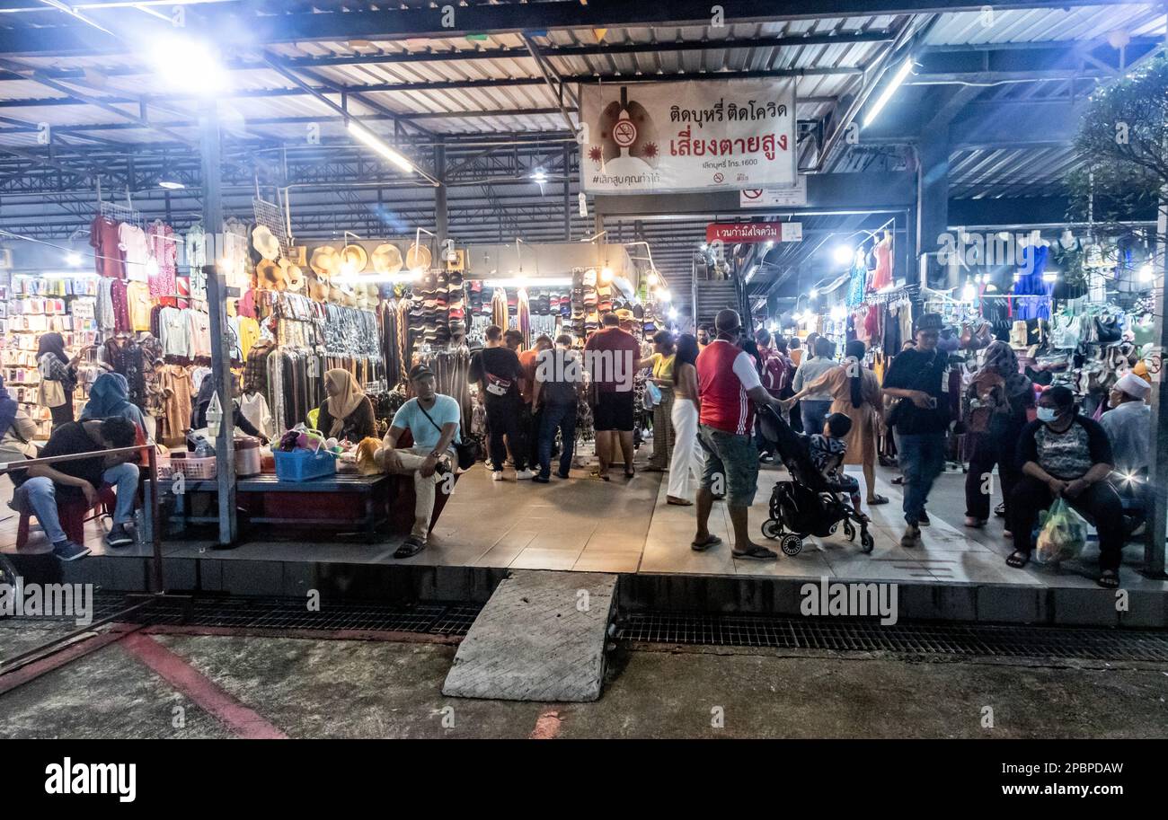 Asean night bazaar (market) Hat Yai Southern Thailand Stock Photo - Alamy