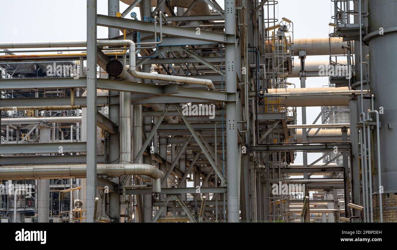 Oil Refinery Gas Chemical Equipment Prodiction import export Concept ...