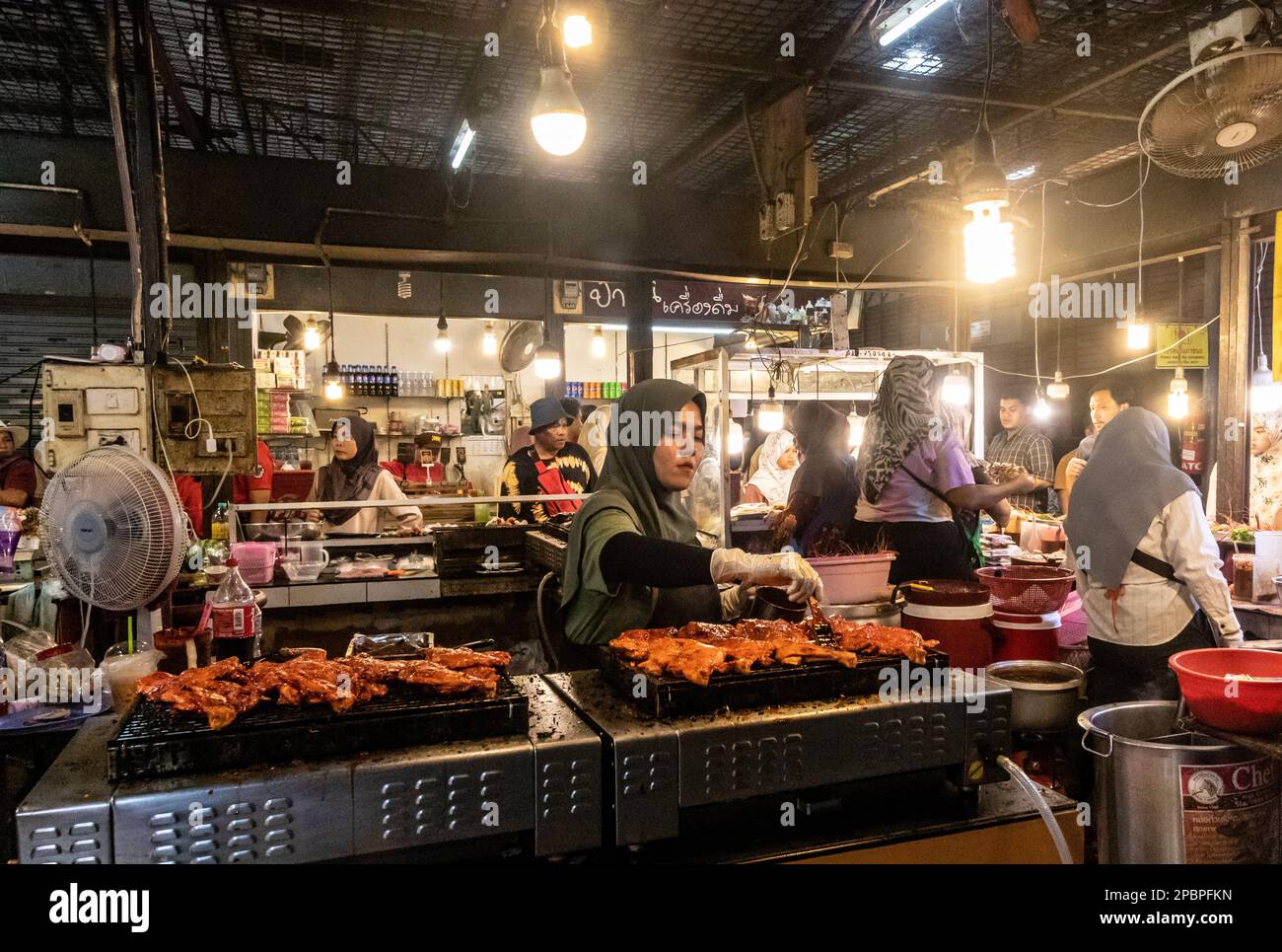 Asean night bazaar (market) Hat Yai Southern Thailand Stock Photo - Alamy