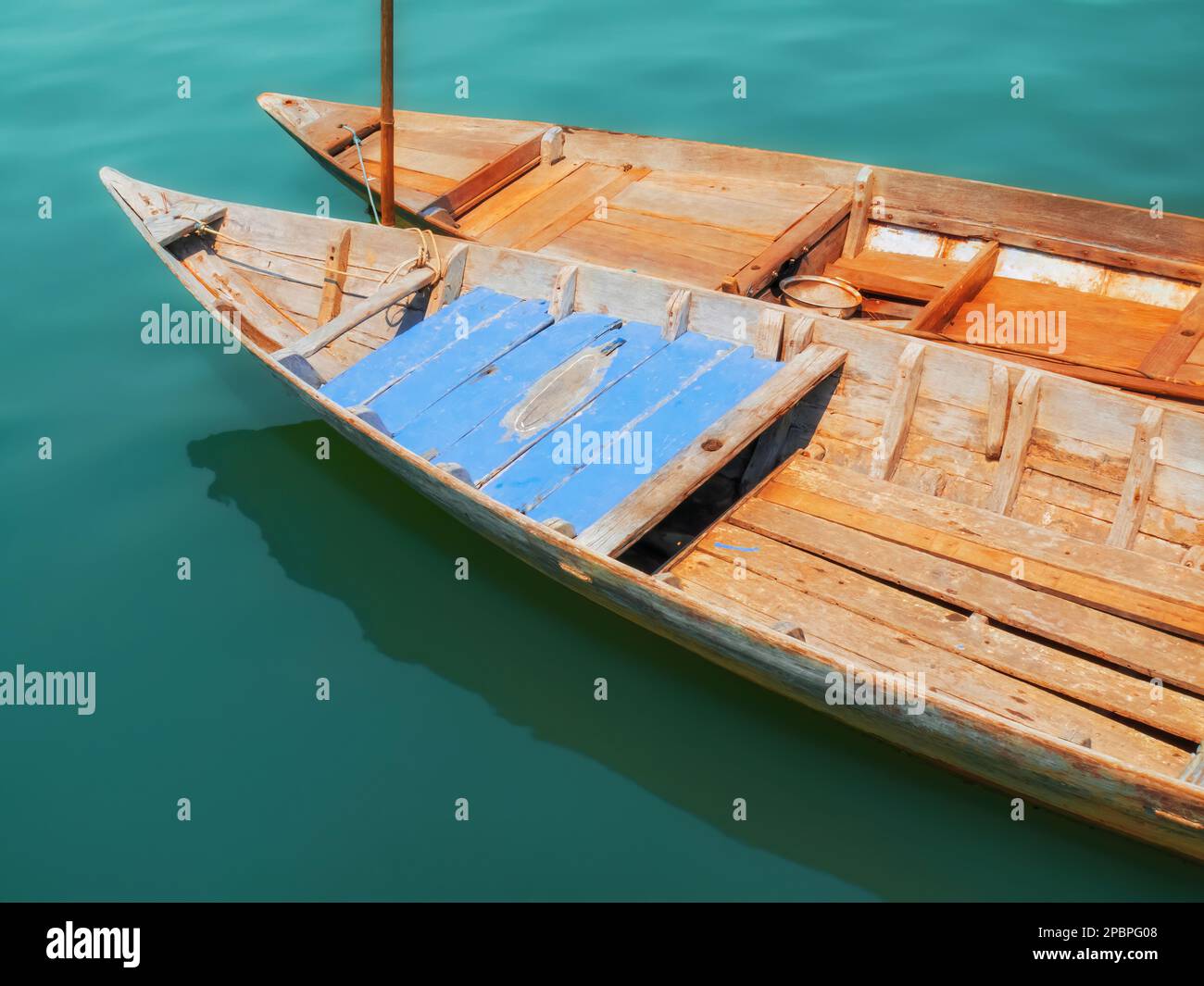 Sampan anchored hi-res stock photography and images - Alamy