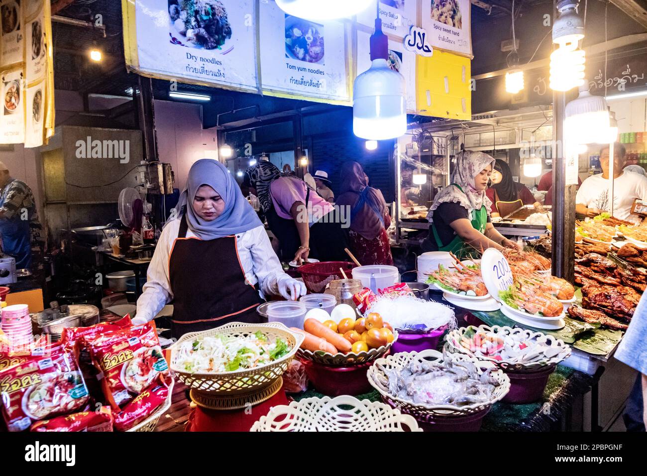 Asean night bazaar (market) Hat Yai Southern Thailand Stock Photo - Alamy