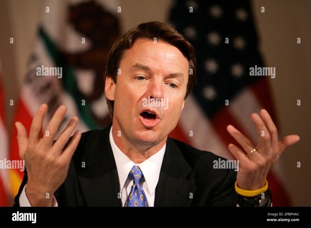 Democratic presidential hopeful John Edwards gestures during a ...
