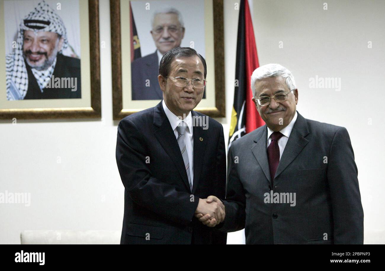 Palestinian President Mahmoud Abbas, also known as Abu Mazen, right ...