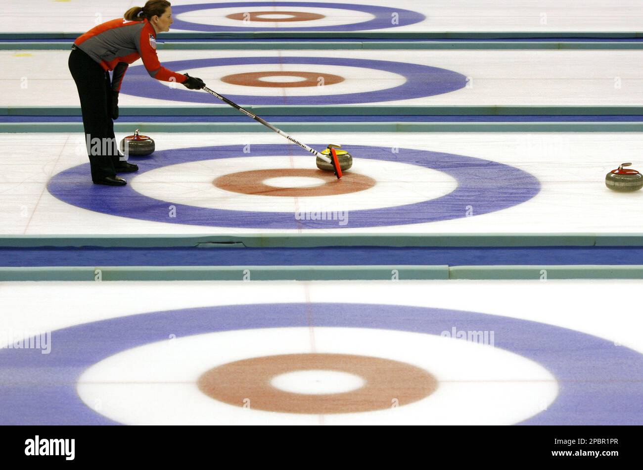 The United State's skip Debbie McCormick, marks a spot for teammates to ...