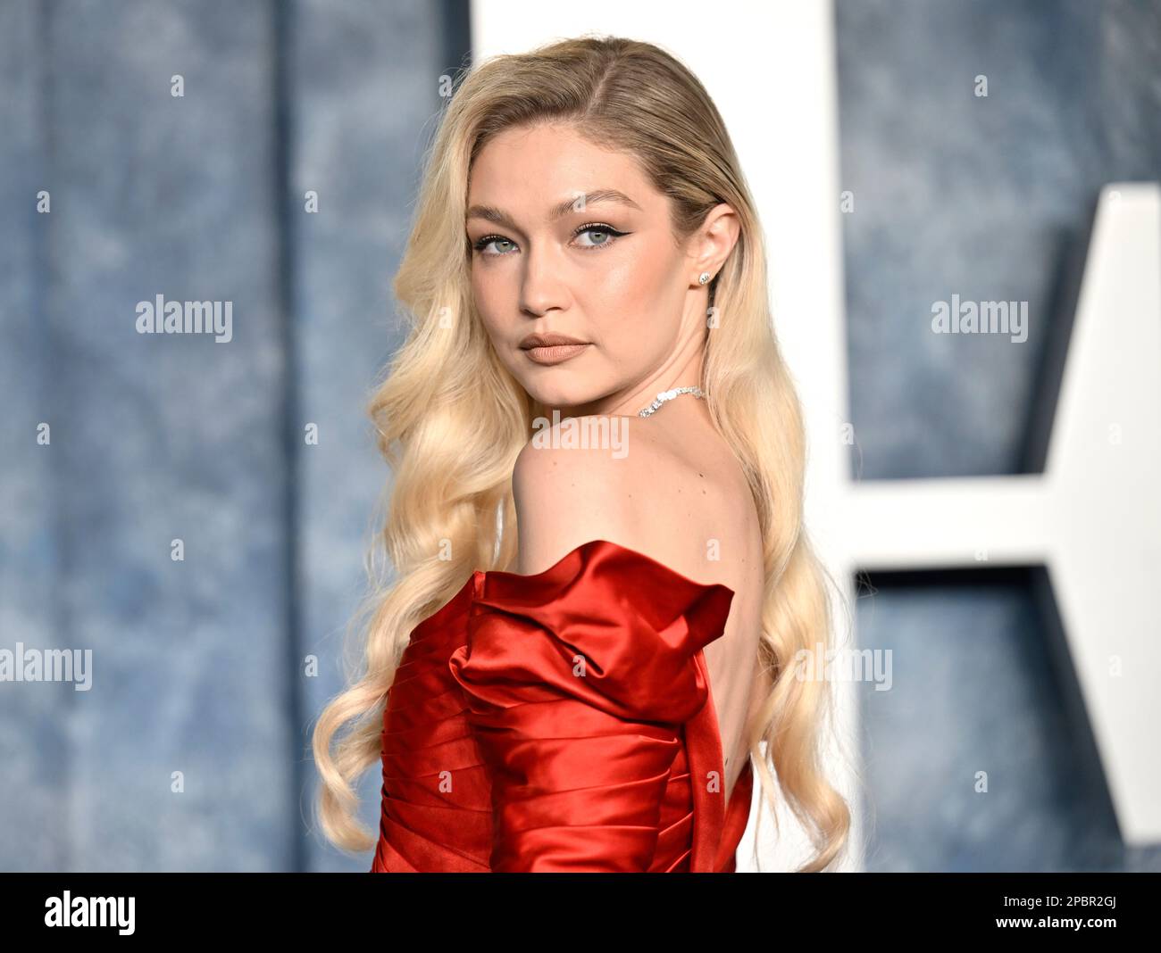 Gigi Hadid arrives at the Vanity Fair Oscar Party on Sunday, March 12 ...
