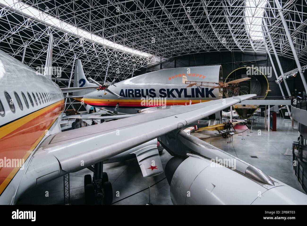 The wing of the Airbus A300 and the Airbus Super Guppy at the ...
