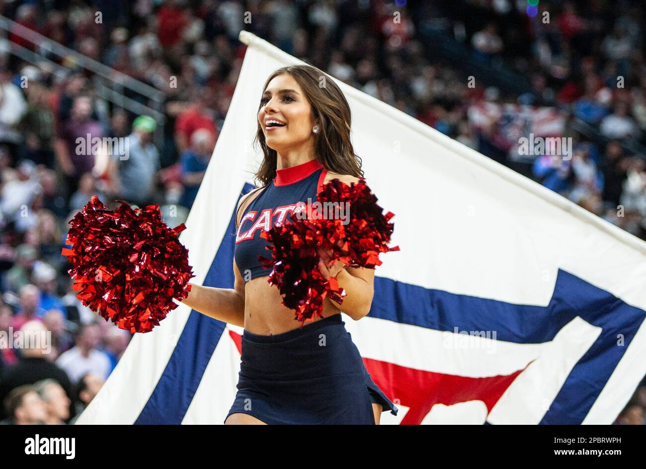 Arizona wildcats cheerleaders hi-res stock photography and images - Alamy
