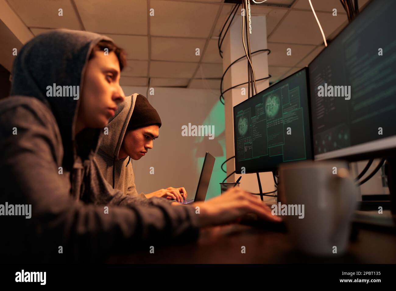 Hackers Breaking Into Government Database Stealing Information Internet Thieves Cracking
