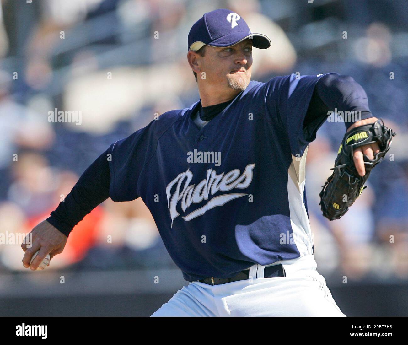 San Diego Padres closer Trevor Hoffman pitches in the seventh inning ...