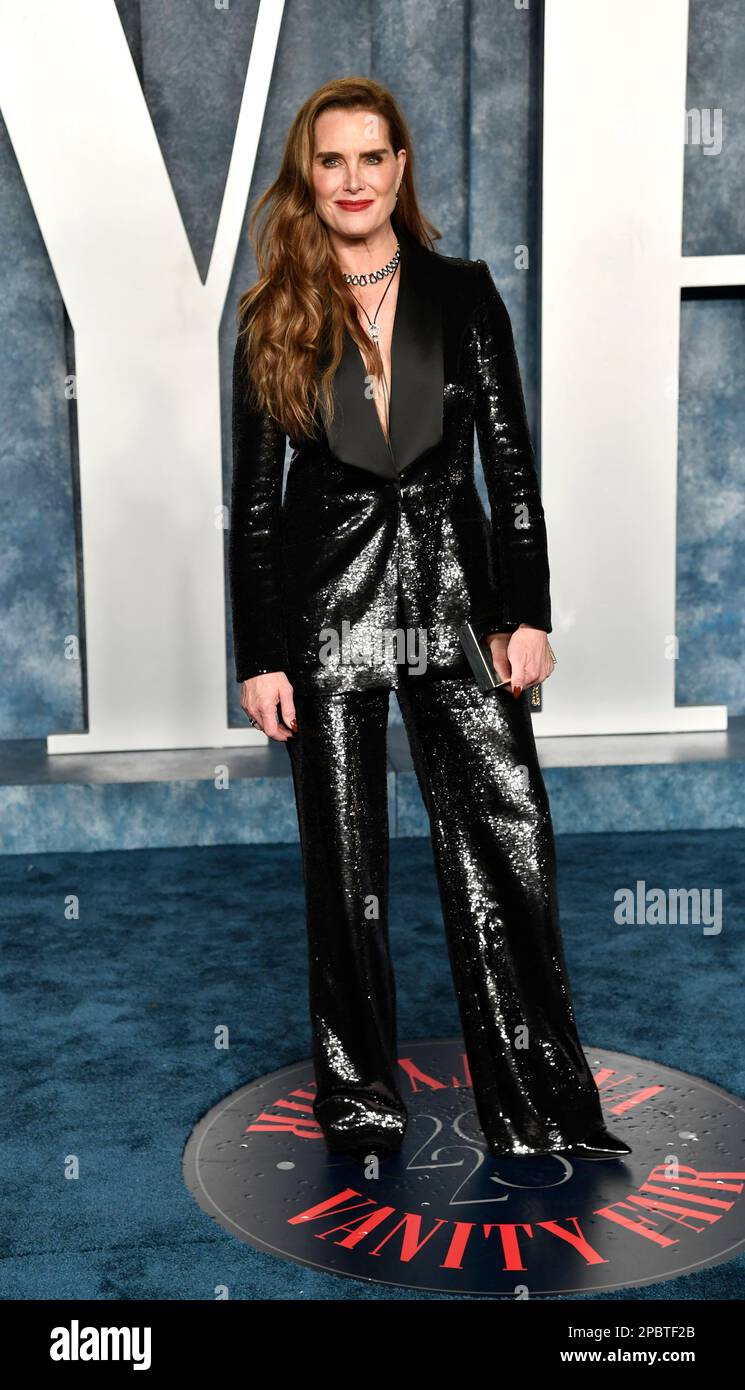 Brooke Shields arrives at the Vanity Fair Oscar Party on Sunday, March ...