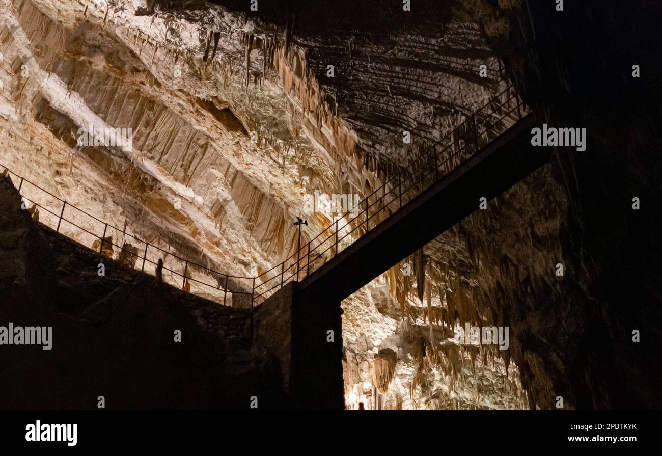 Stalactites bridge hi-res stock photography and images - Alamy