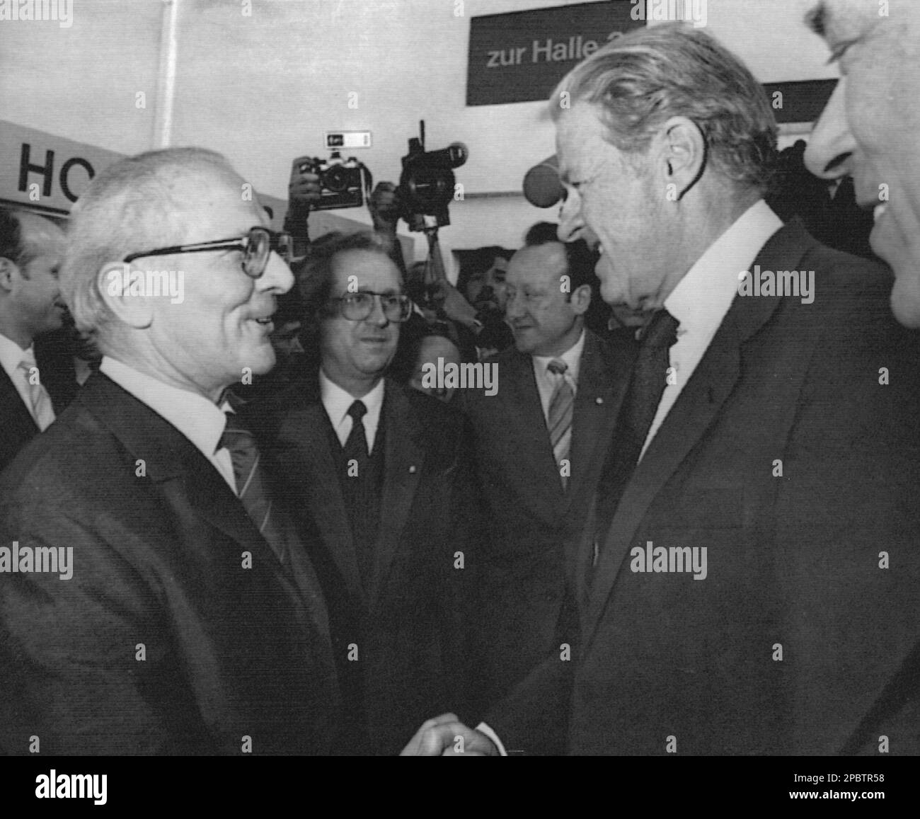 ** ARCHIV ** Am Stand der Otto Wolff Aktiengesellschaft, einem ...