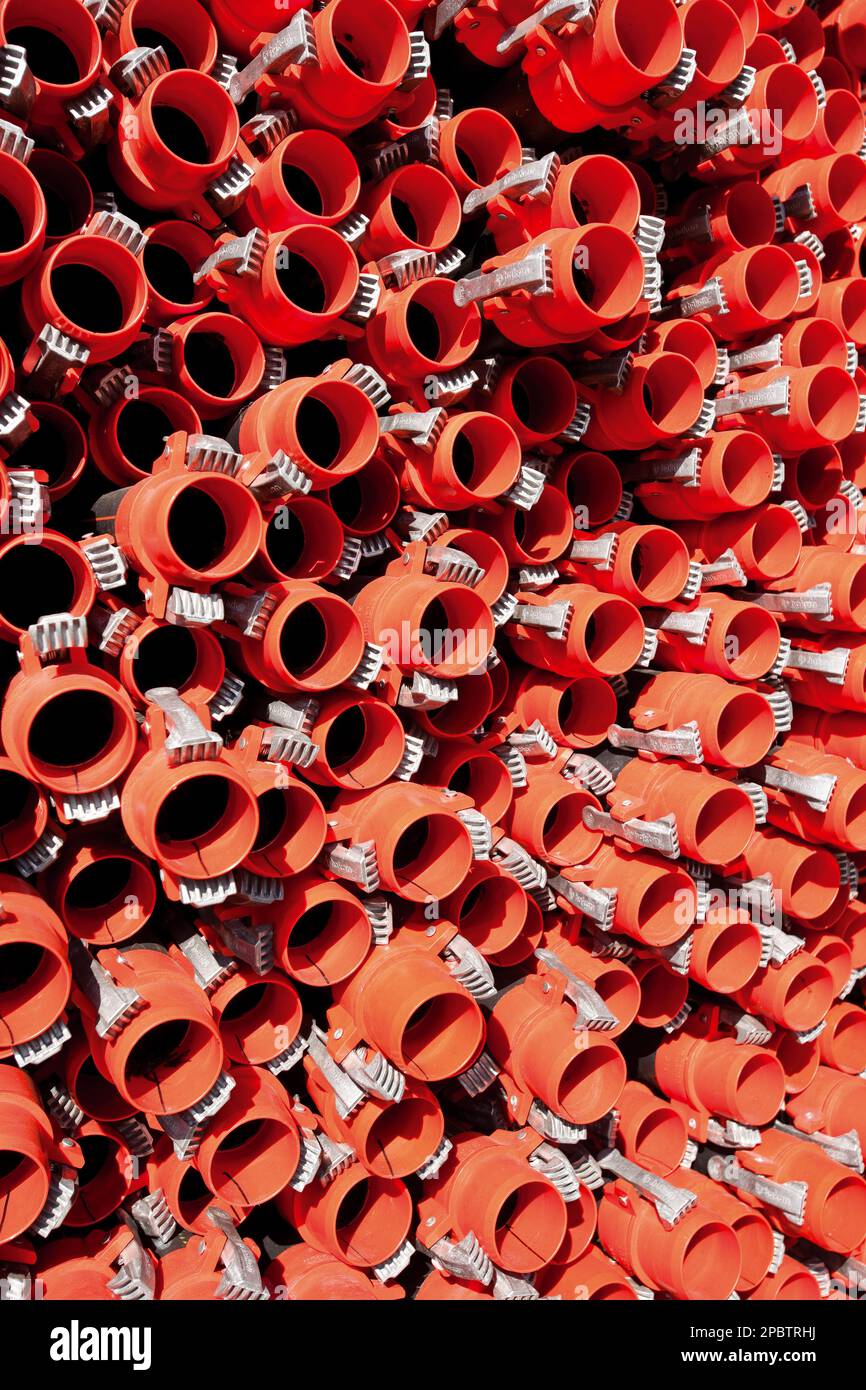 Bunches of PVC pipe sitting on palets at a wholesale pipe store Stock ...