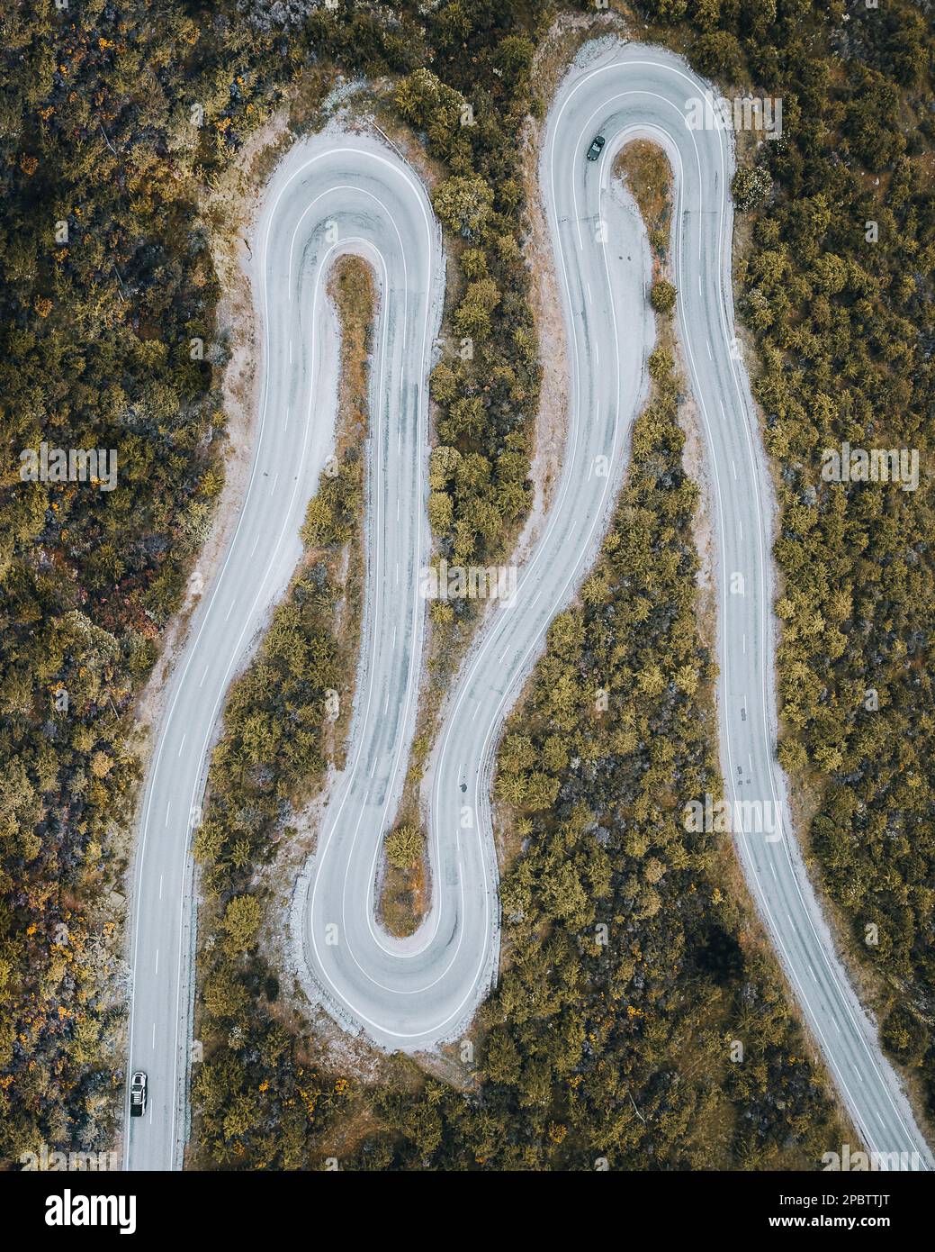 Scenic twisty roads hi-res stock photography and images - Alamy