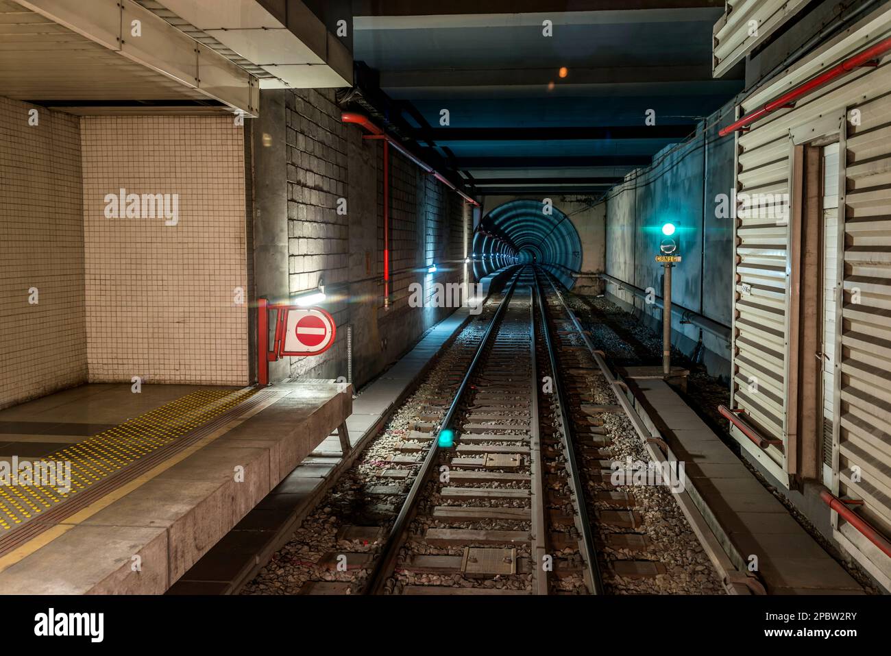 Underground train tunnel, blurred motion Stock Photo - Alamy