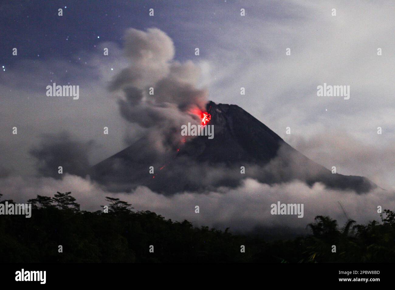 March 12, 2023, SLEMAN, YOGYAKARTA, INDONESIA: Mount Merapi issued hot ...