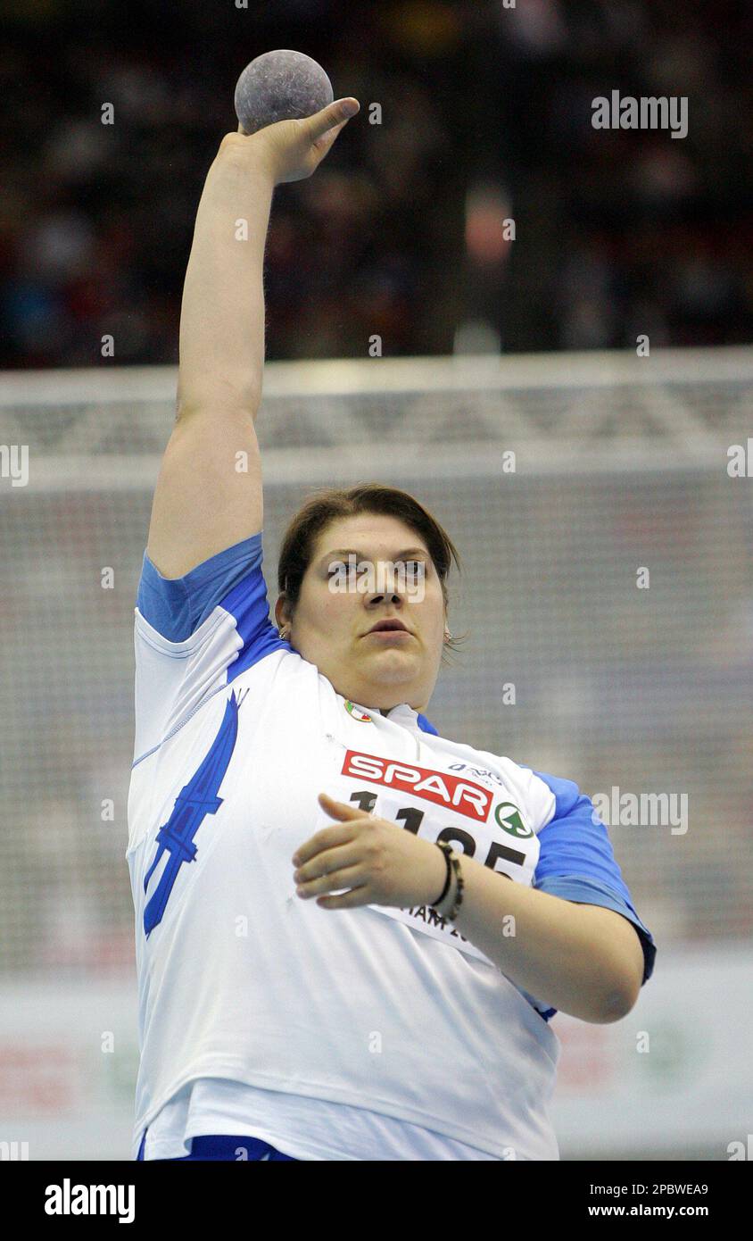 Italy's Assunta Legnante competes on her way to winning the gold medal ...