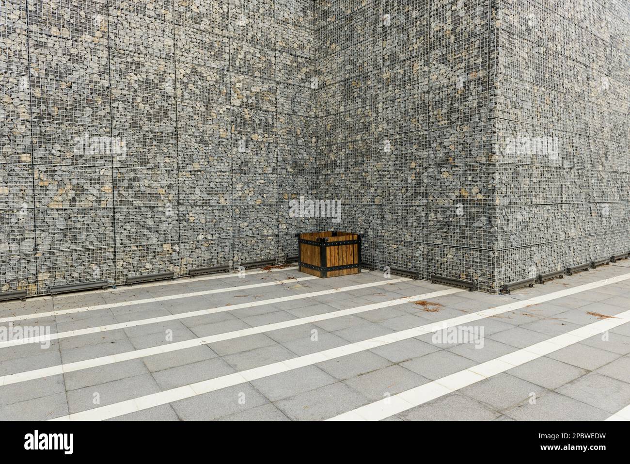 Big Gabion Wall Stock Photo - Alamy