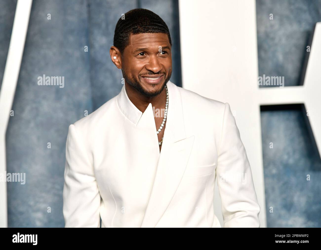 Usher arrives at the Vanity Fair Oscar Party on Sunday, March 12, 2023 ...