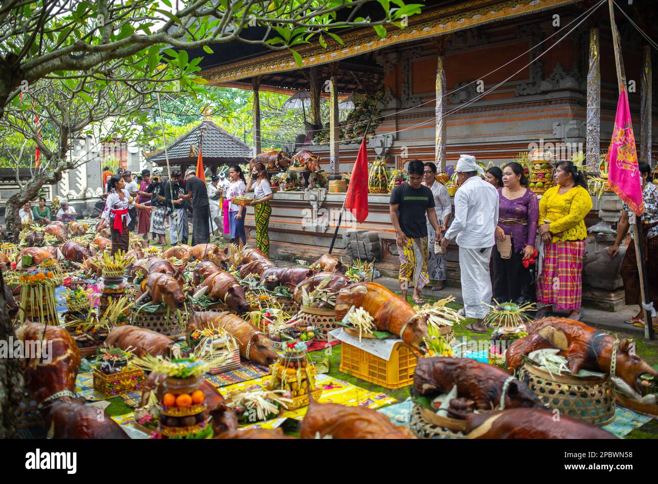 Usaba sumbu hi-res stock photography and images - Alamy