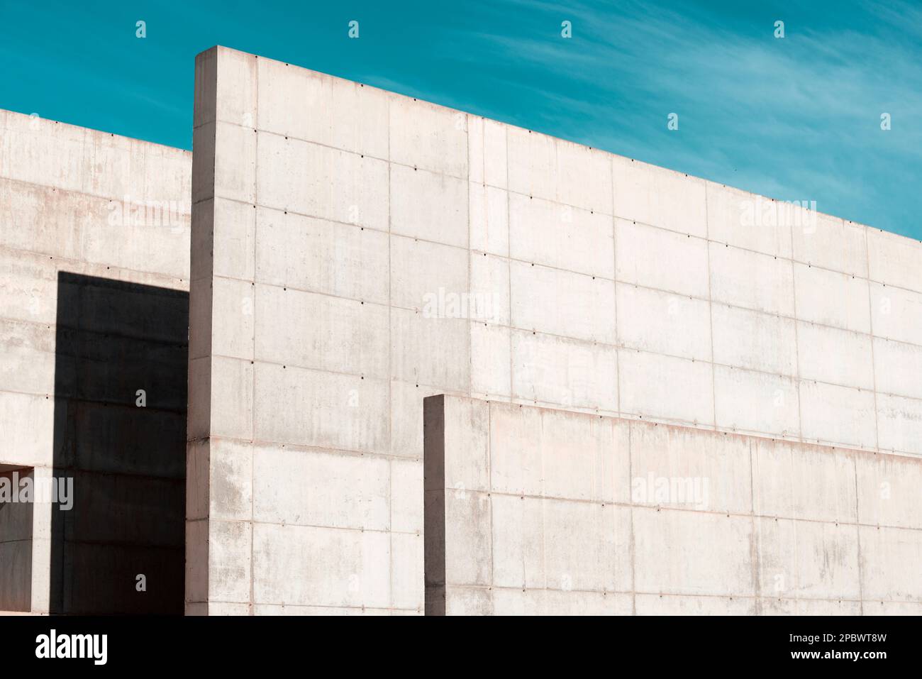 Simple building structures hi-res stock photography and images - Alamy