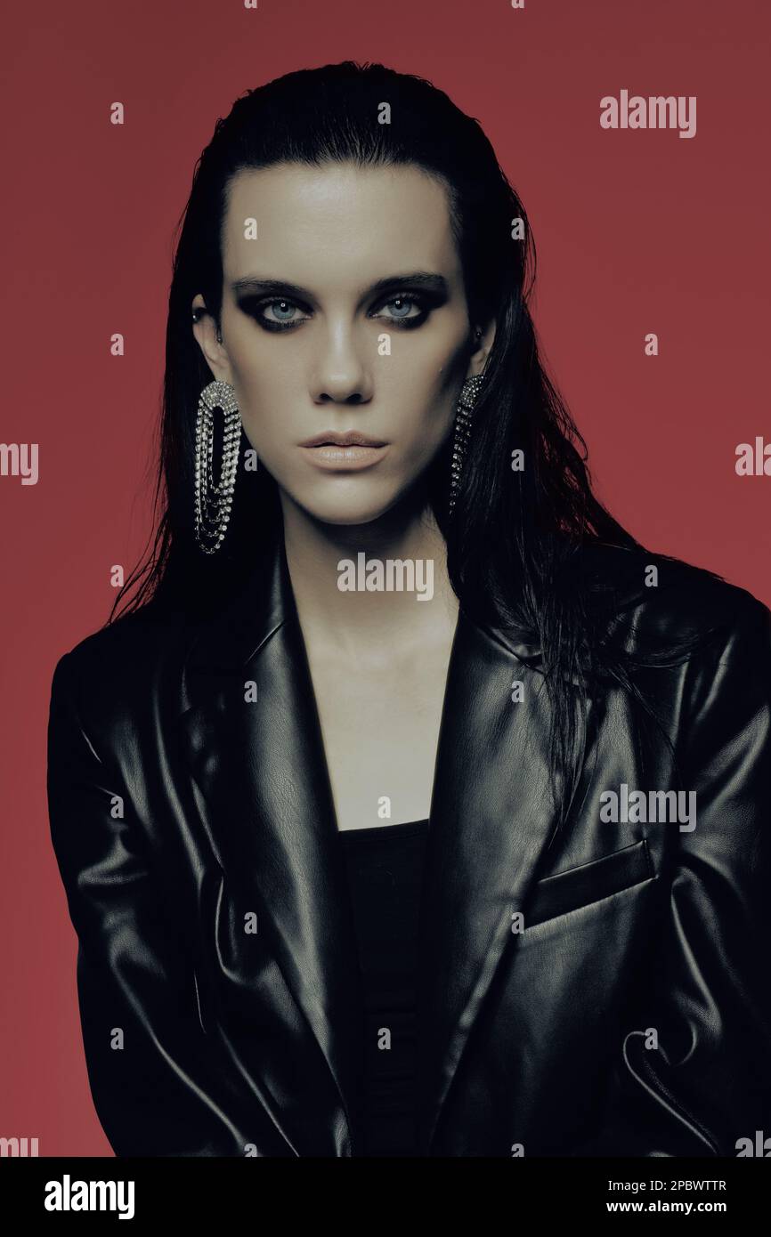 Model with Trendy gothic makeup : dark smokey eyes Stock Photo - Alamy