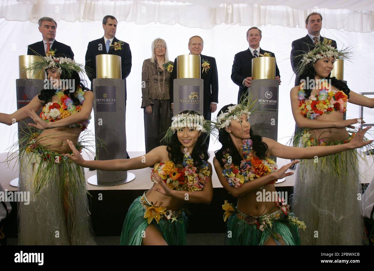 From left, Stephen Weaver, president of Las Vegas Sands Crop in Asian ...