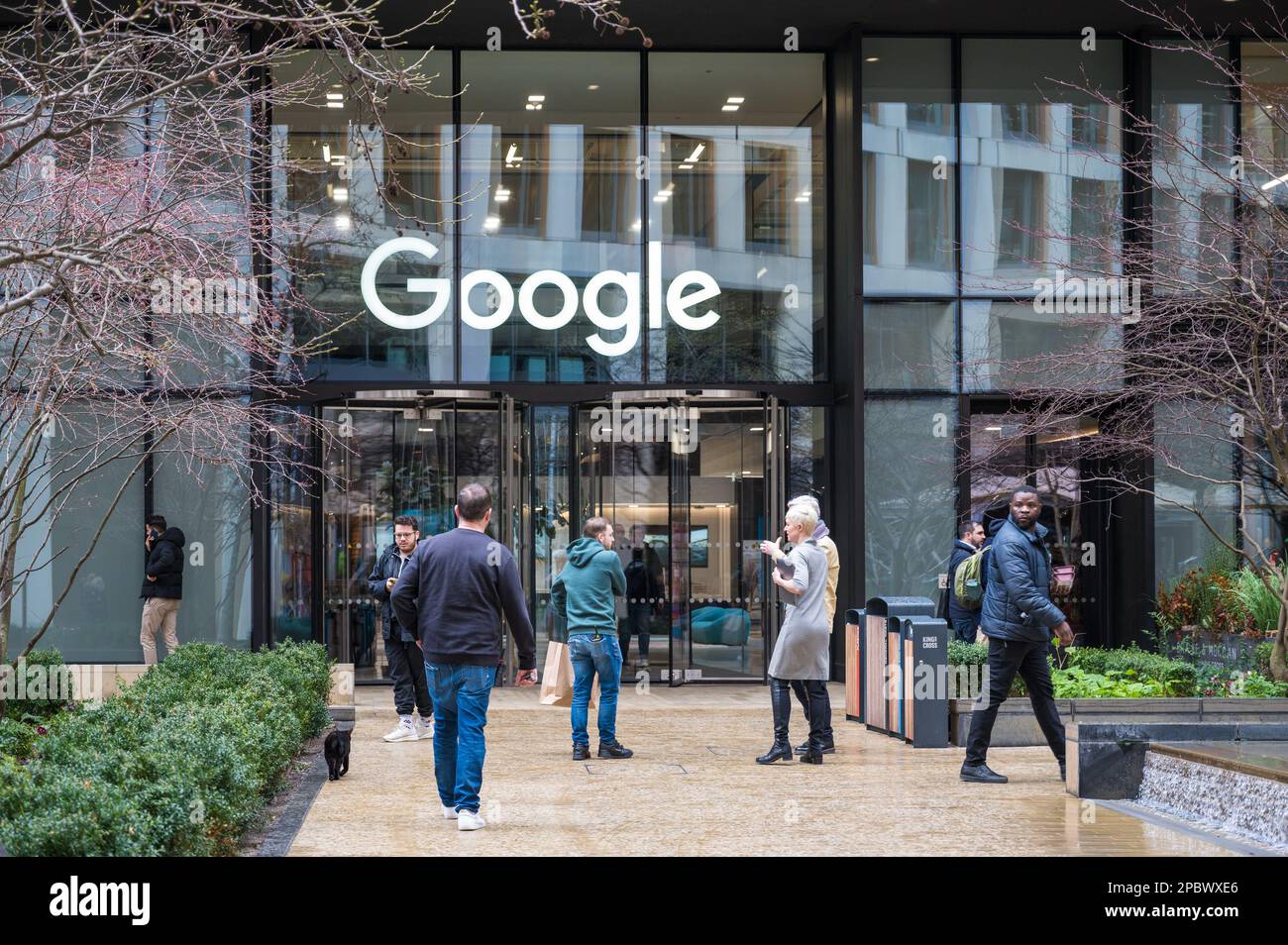 Kings cross london pancras square hi-res stock photography and images ...