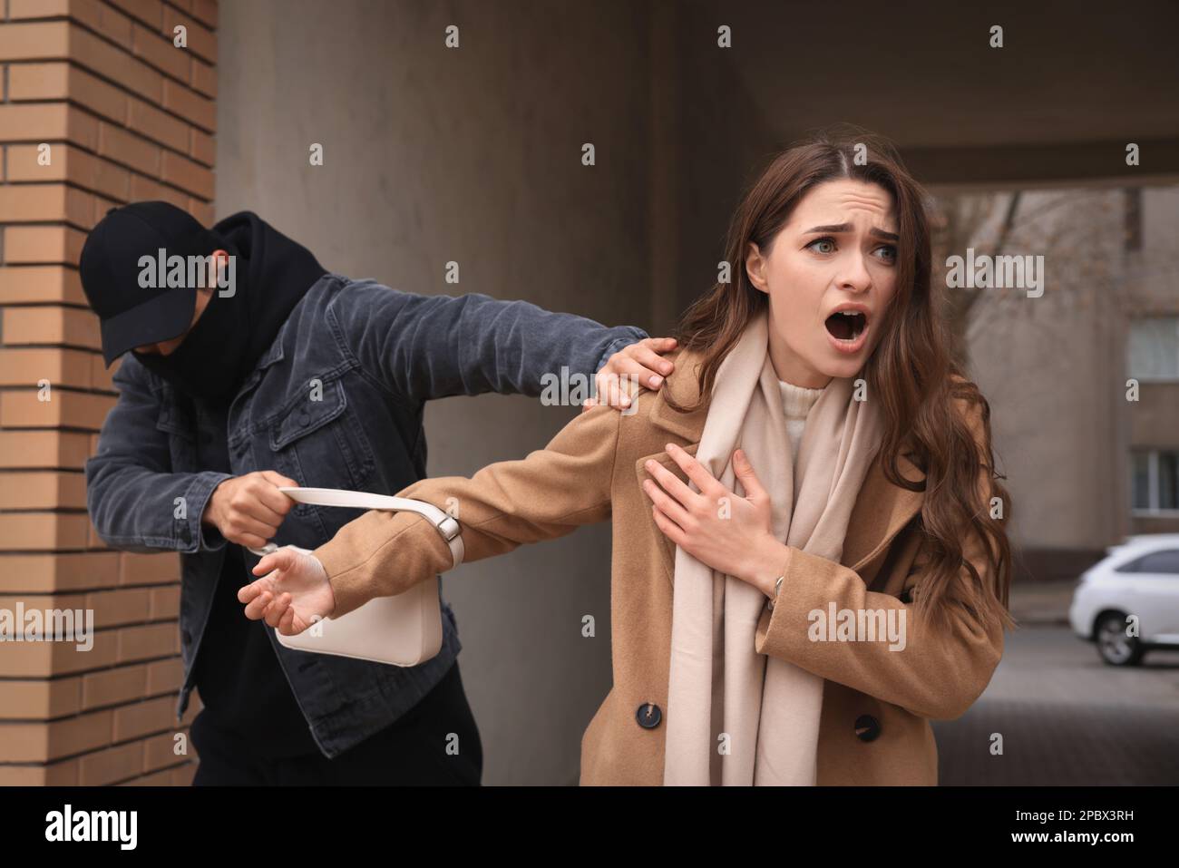 Womans alley hi-res stock photography and images - Alamy