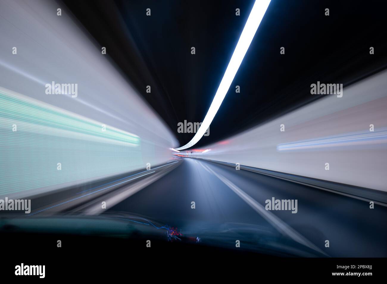 Car driving through a tunnel hi-res stock photography and images - Alamy