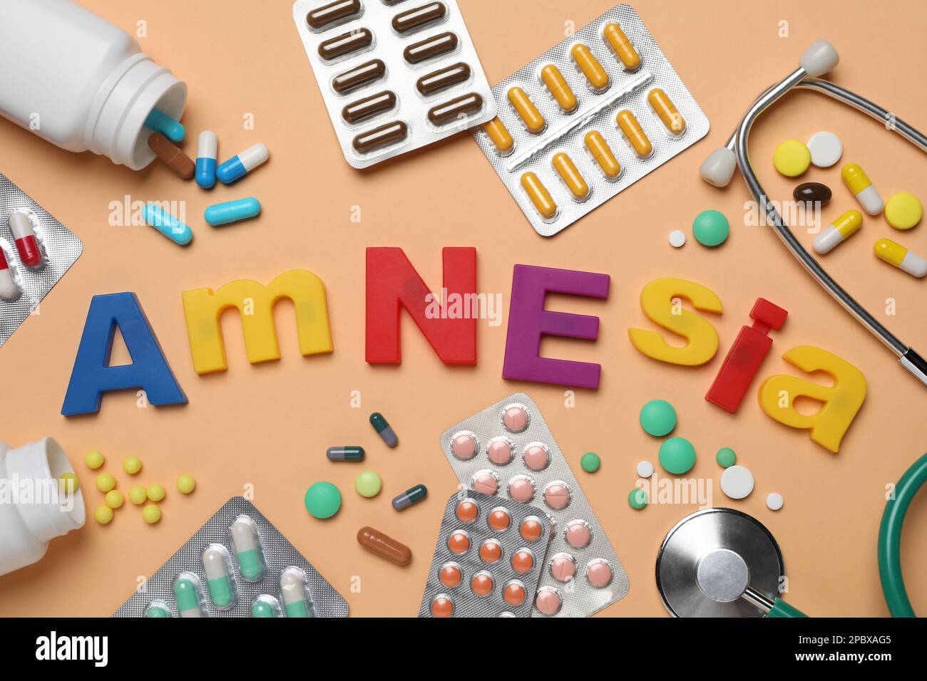 Human brain and capsules hi-res stock photography and images - Alamy